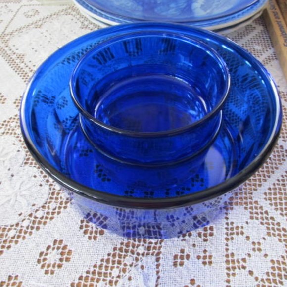 Cobalt Blue Glass Bowls | Dining | Set Of 3 Cobalt Blue Bowls Blue ...